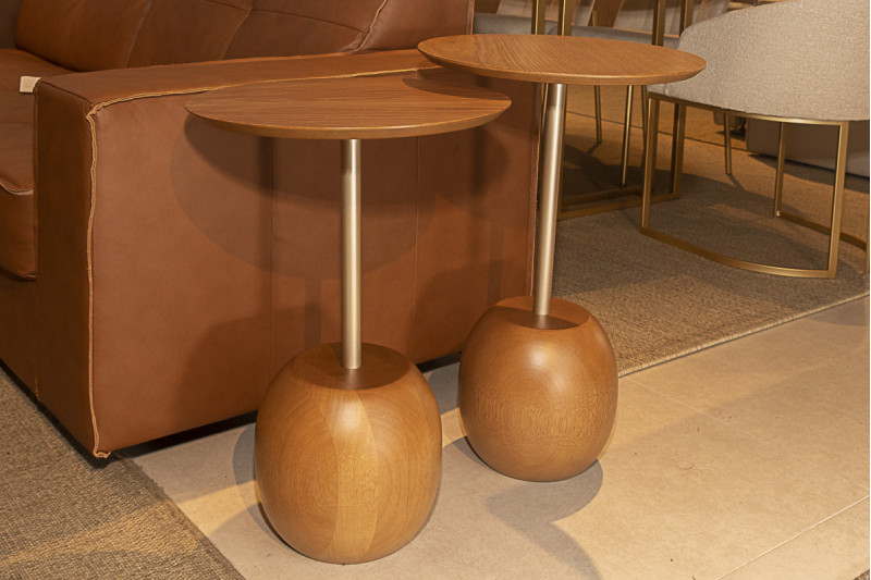 MESA LATERAL MADEIRA HASTE 65 24300